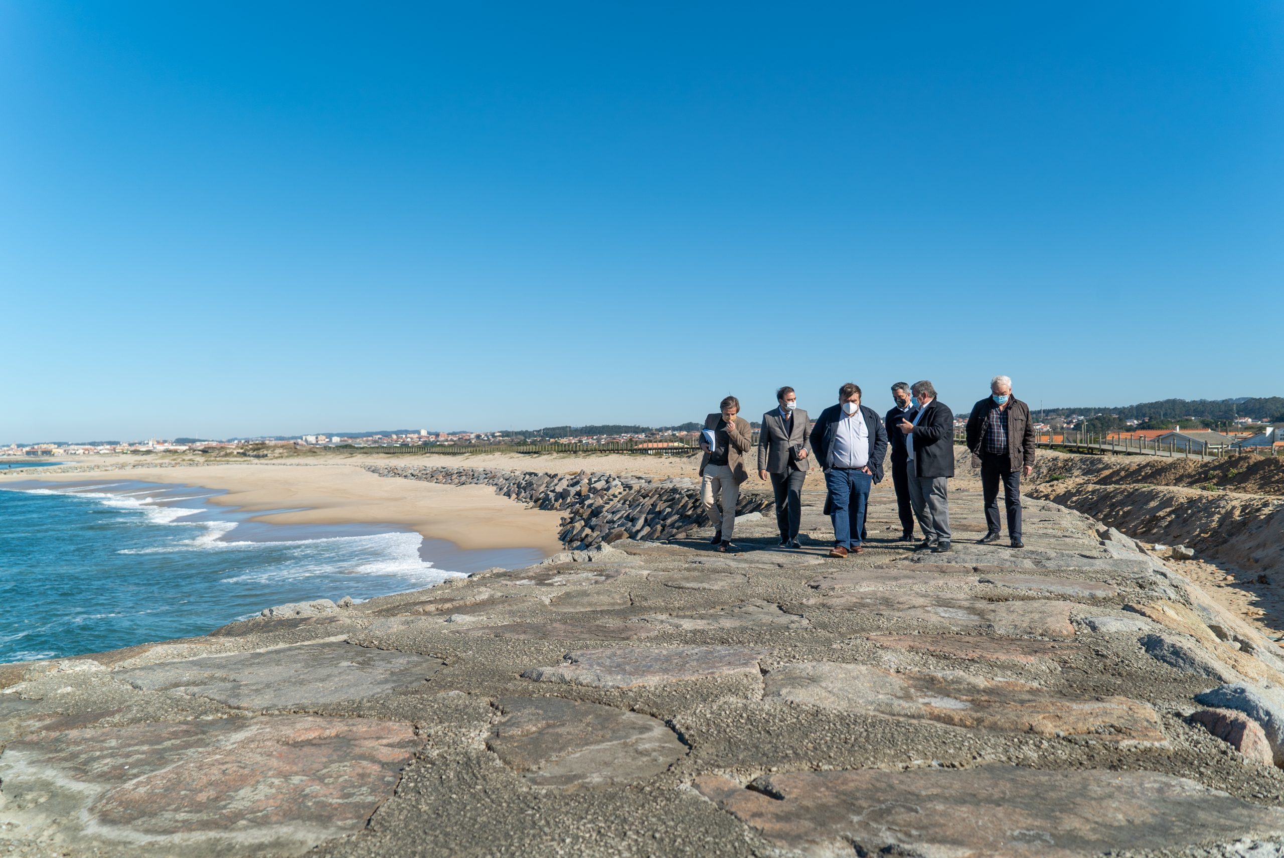 Agência Portuguesa do Ambiente deslocou-se até à Praia de Paramos ...